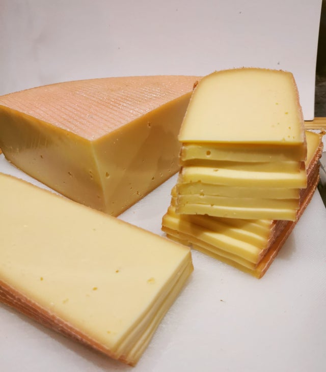 French Raclette Cheese – Cheezelo